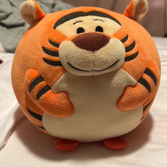 Ty | Toys | Ty Plushie Round Ball Tigger | Poshmark